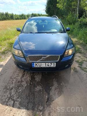 Blue Volvo V50 2005 in Ludza, with an engine capacity of 2.00 L and mileage of 360 thousand km for 850 €, photo  on AUTOMOTO.COM.LV