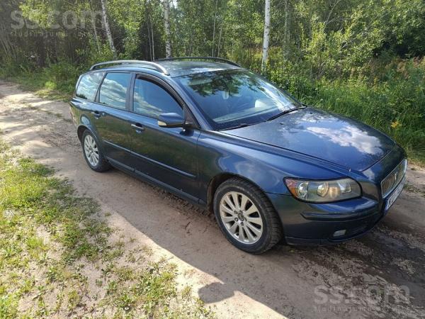 Синий Вольво В50 2005 в Лудза, объемом двигателя 2.00 л и пробегом 360 тыс. км за 850 €, фото 2 на AUTOMOTO.COM.LV