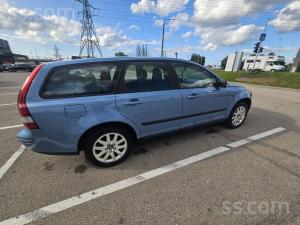 Zils Volvo V50 2005 Rīga, ar dzinēja tilpumu 1.60 L un nobraukumu 326 tūkst. km par 1500 €, foto 3 vietnē AUTOMOTO.COM.LV
