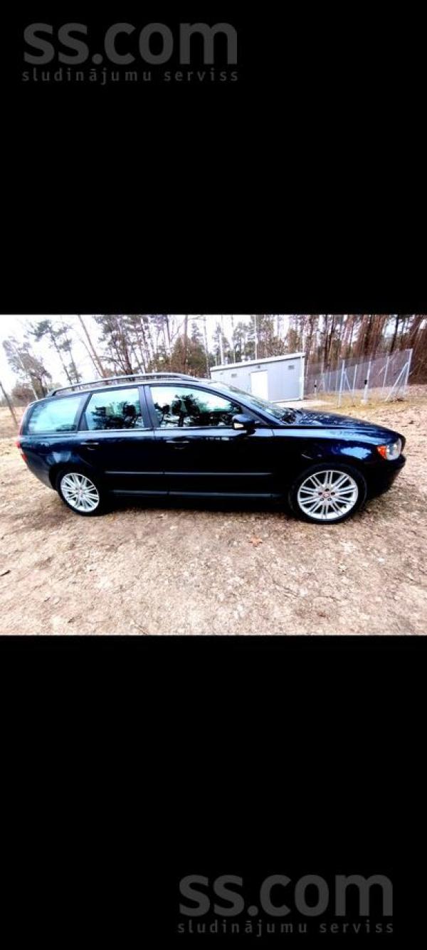 Blue Volvo V50 2005 in Riga, with an engine capacity of 2.00 L and mileage of 345 thousand km for 1800 €, photo 4 on AUTOMOTO.COM.LV