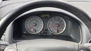 Blue Volvo V50 2005 in Riga, with an engine capacity of 2.40 L and mileage of 274 thousand km for 1900 €, photo 8 on AUTOMOTO.COM.LV