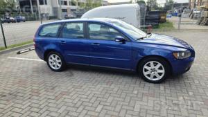 Blue Volvo V50 2005 in Riga, with an engine capacity of 2.40 L and mileage of 274 thousand km for 1900 €, photo 12 on AUTOMOTO.COM.LV