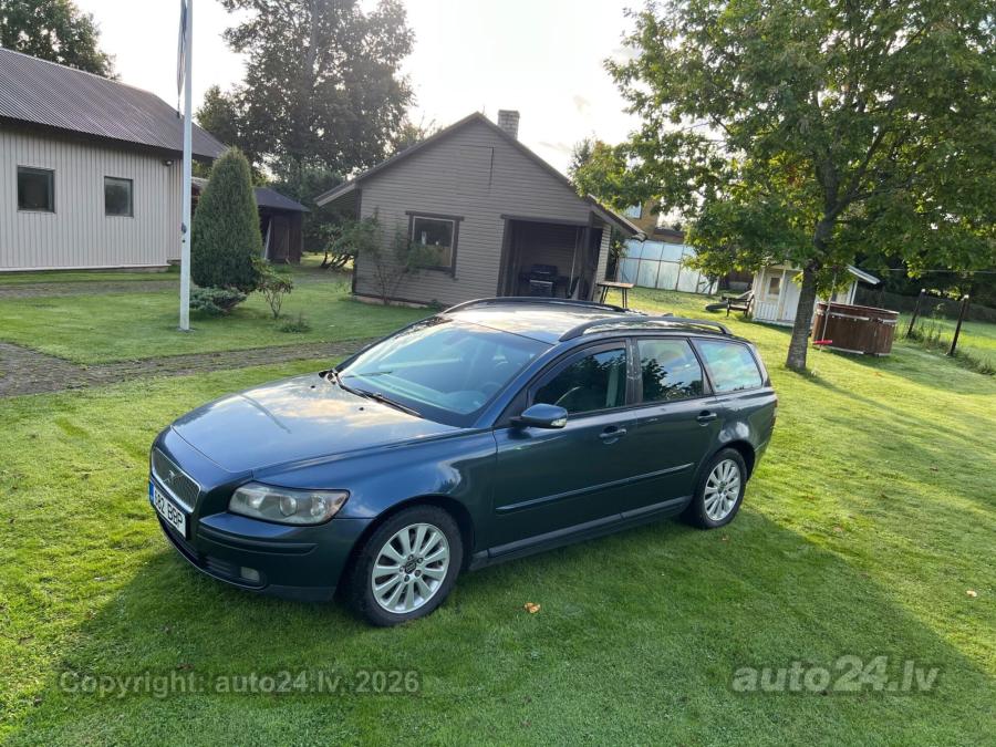 Zils Volvo V50 2005 Tartu, ar dzinēja tilpumu 2.00 L un nobraukumu 0 tūkst. km par 1999 €, foto 10 vietnē AUTOMOTO.COM.LV