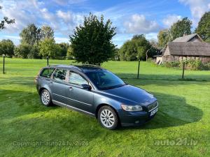 Zils Volvo V50 2005 Tartu, ar dzinēja tilpumu 2.00 L un nobraukumu 0 tūkst. km par 1999 €, foto 17 vietnē AUTOMOTO.COM.LV