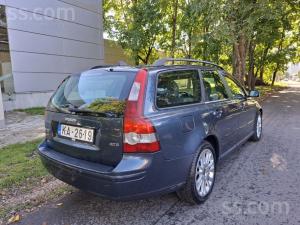 Zils Volvo V50 2005 Rīga, ar dzinēja tilpumu 2.00 L un nobraukumu 371 tūkst. km par 1380 €, foto 6 vietnē AUTOMOTO.COM.LV