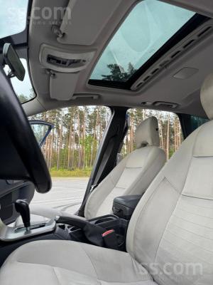 Blue Volvo V50 2006 in Riga, with an engine capacity of 2.40 L and mileage of 385 thousand km for 2450 €, photo 10 on AUTOMOTO.COM.LV