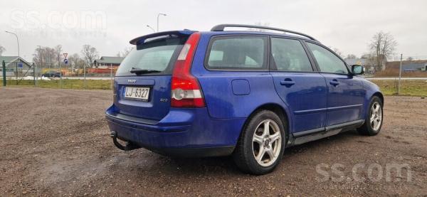 Blue Volvo V50 2006 in Daugavpils, with an engine capacity of 2.00 L and mileage of 246 thousand km for 2250 €, photo 5 on AUTOMOTO.COM.LV