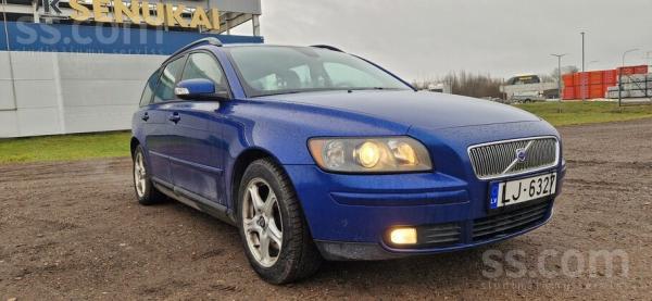 Blue Volvo V50 2006 in Daugavpils, with an engine capacity of 2.00 L and mileage of 246 thousand km for 2250 €, photo 7 on AUTOMOTO.COM.LV