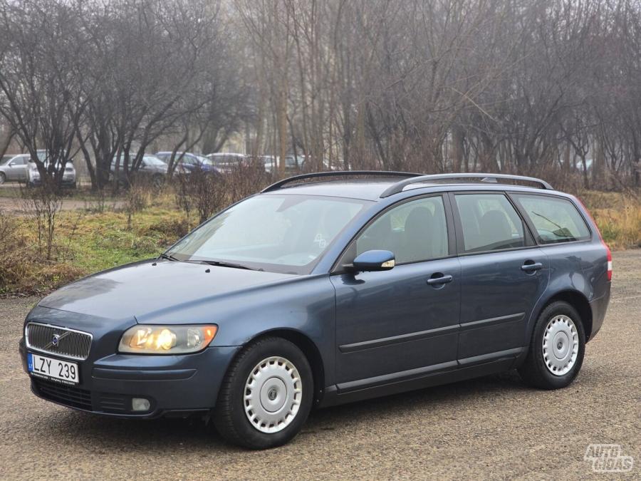 Zils Volvo V50 2006 Viļņa, ar dzinēja tilpumu 1.60 L un nobraukumu 319 tūkst. km par 1300 €, foto 1 vietnē AUTOMOTO.COM.LV