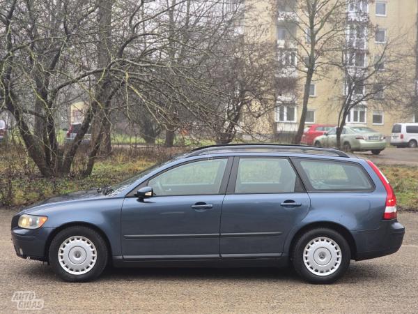 Zils Volvo V50 2006 Viļņa, ar dzinēja tilpumu 1.60 L un nobraukumu 319 tūkst. km par 1300 €, foto 3 vietnē AUTOMOTO.COM.LV