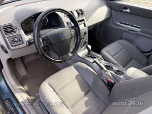 Zils Volvo V50 2006 Elva, ar dzinēja tilpumu 2.40 L un nobraukumu 240 tūkst. km par 2498 €, foto 4 vietnē AUTOMOTO.COM.LV