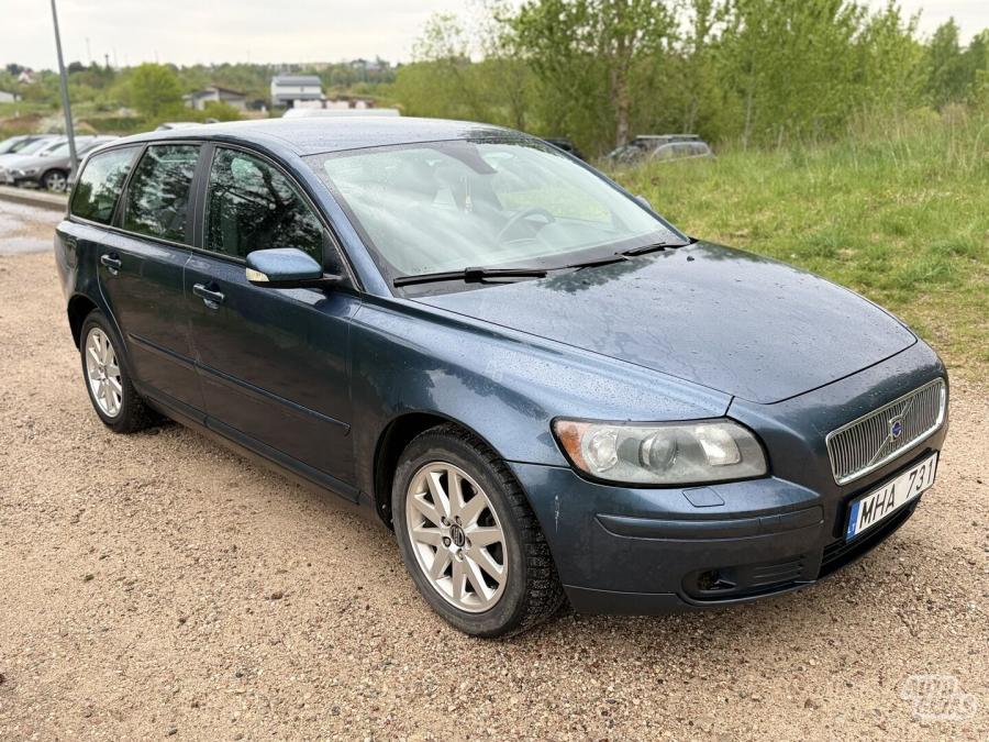 Синий Вольво В50 2006 в Вильнюс, объемом двигателя 1.60 л и пробегом 367 тыс. км за 1000 €, фото 4 на AUTOMOTO.COM.LV