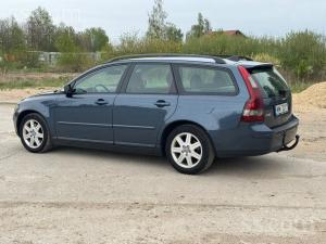 Blue Volvo V50 2006 in Riga, with an engine capacity of 2.00 L and mileage of 0 thousand km for 1690 €, photo 4 on AUTOMOTO.COM.LV