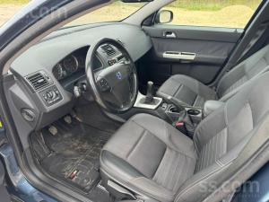 Blue Volvo V50 2006 in Riga, with an engine capacity of 2.00 L and mileage of 0 thousand km for 1690 €, photo 10 on AUTOMOTO.COM.LV