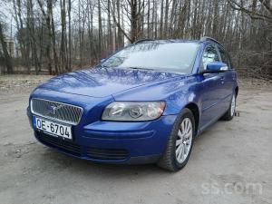 Синий Вольво В50 2006 в Рига, объемом двигателя 1.60 л и пробегом 348 тыс. км за 2250 €, фото  на AUTOMOTO.COM.LV