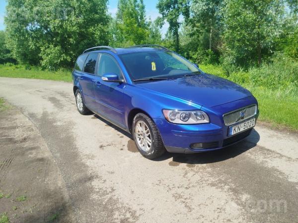 Blue Volvo V50 2006 in Jelgava, with an engine capacity of 1.60 L and mileage of 360 thousand km for 1150 €, photo 2 on AUTOMOTO.COM.LV