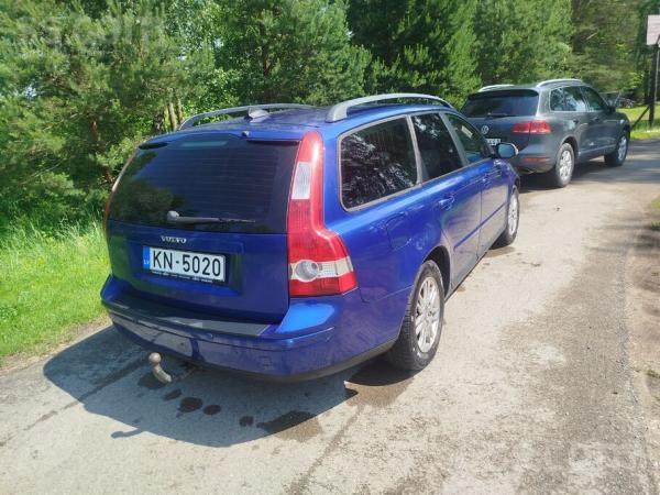 Blue Volvo V50 2006 in Jelgava, with an engine capacity of 1.60 L and mileage of 360 thousand km for 1150 €, photo 3 on AUTOMOTO.COM.LV