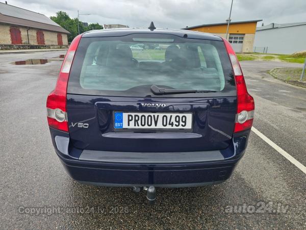 Blue Volvo V50 2006 in Paide, with an engine capacity of 1.60 L and mileage of 248 thousand km for 3350 €, photo 5 on AUTOMOTO.COM.LV