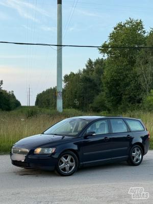 Zils Volvo V50 2006 Viļņa, ar dzinēja tilpumu 1.80 L un nobraukumu 206 tūkst. km par 1000 €, foto 6 vietnē AUTOMOTO.COM.LV