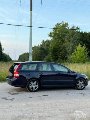Zils Volvo V50 2006 Viļņa, ar dzinēja tilpumu 1.80 L un nobraukumu 206 tūkst. km par 1000 €, foto 11 vietnē AUTOMOTO.COM.LV