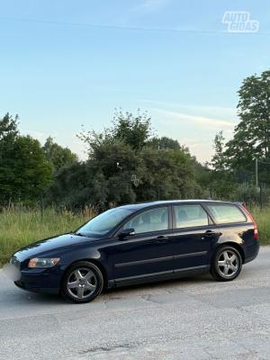 Zils Volvo V50 2006 Viļņa, ar dzinēja tilpumu 1.80 L un nobraukumu 206 tūkst. km par 1000 €, foto 12 vietnē AUTOMOTO.COM.LV