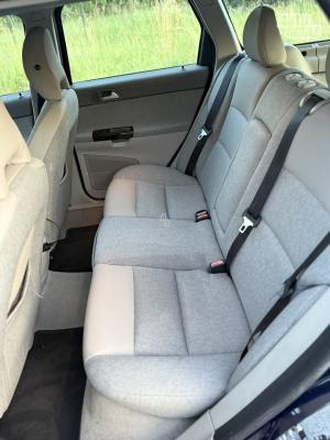 Zils Volvo V50 2006 Viļņa, ar dzinēja tilpumu 1.80 L un nobraukumu 206 tūkst. km par 1000 €, foto 17 vietnē AUTOMOTO.COM.LV