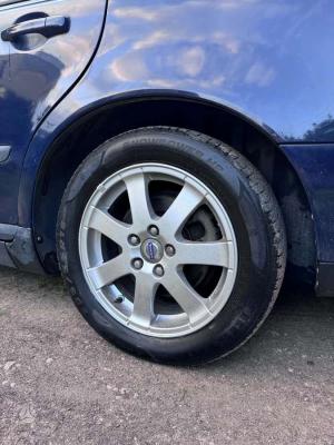 Blue Volvo V50 2006 in Vilnius, with an engine capacity of 1.80 L and mileage of 324 thousand km for 1550 €, photo 12 on AUTOMOTO.COM.LV