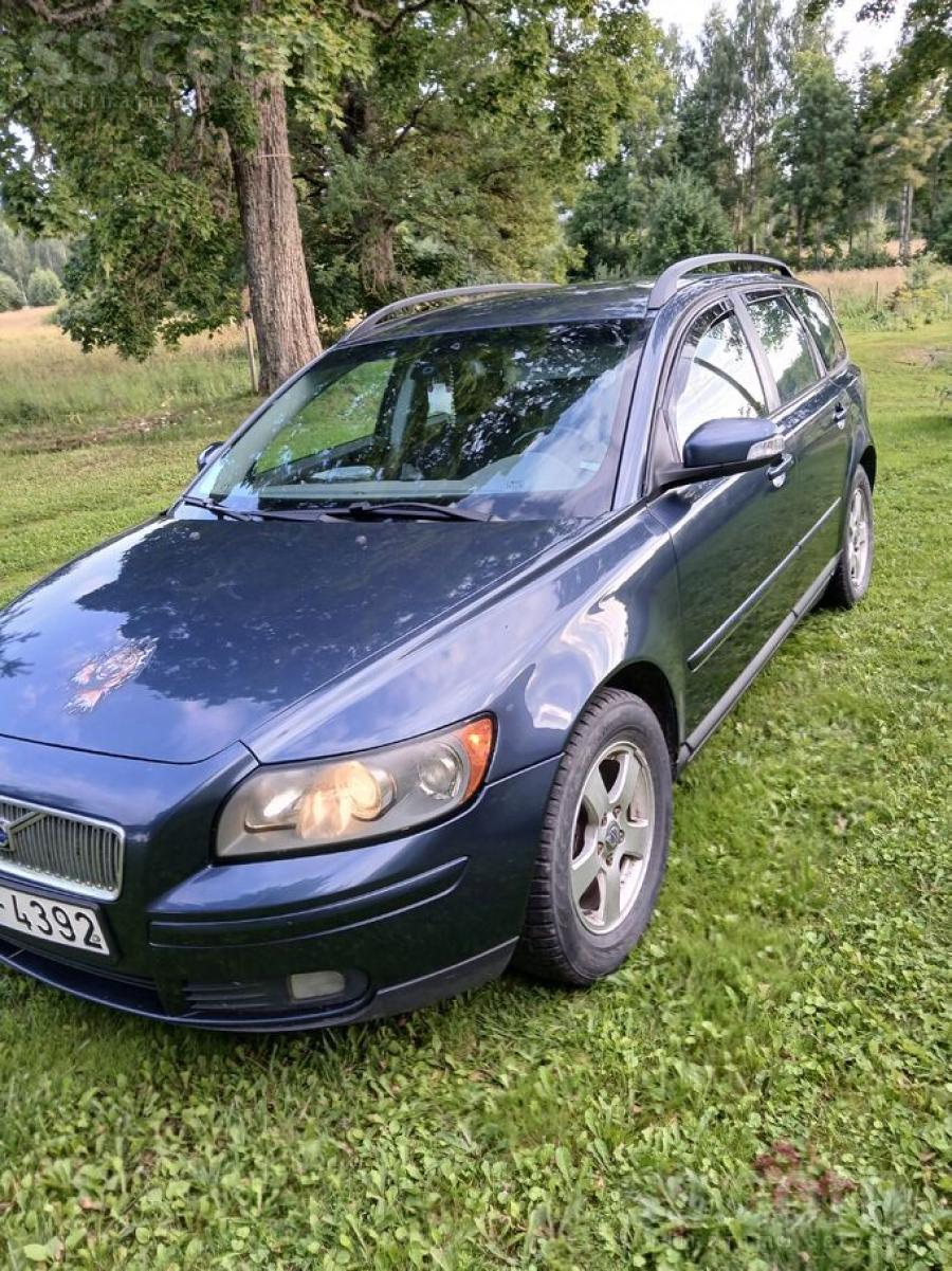 Blue Volvo V50 2006 in Preili, with an engine capacity of 1.60 L and mileage of 293 thousand km for 2000 €, photo 3 on AUTOMOTO.COM.LV