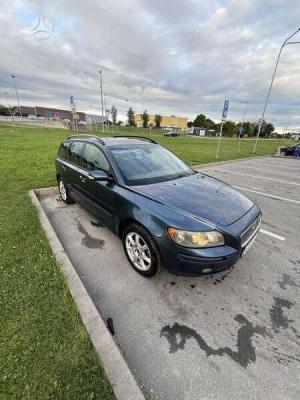 Zils Volvo V50 2006 Viļņa, ar dzinēja tilpumu 2.00 L un nobraukumu 411 tūkst. km par 1050 €, foto  vietnē AUTOMOTO.COM.LV