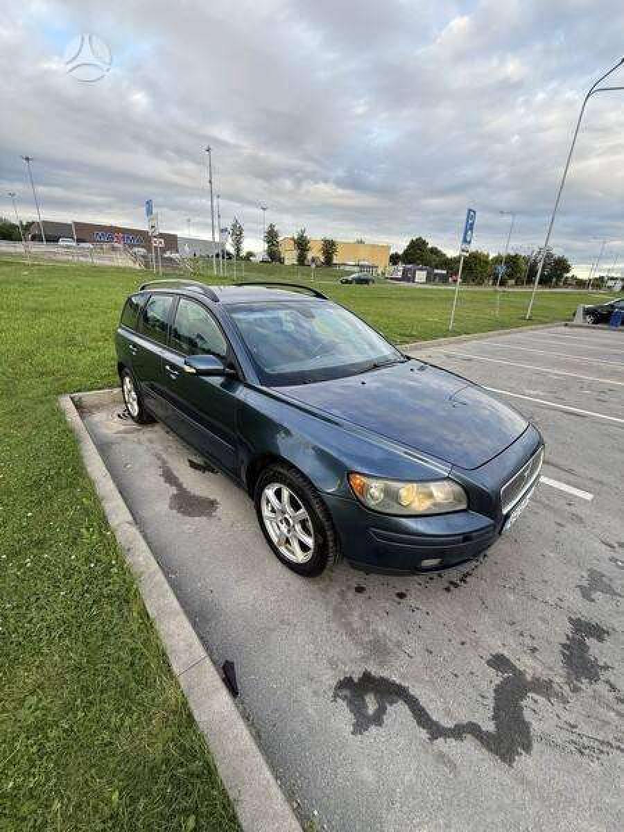 Zils Volvo V50 2006 Viļņa, ar dzinēja tilpumu 2.00 L un nobraukumu 411 tūkst. km par 1050 €, foto 1 vietnē AUTOMOTO.COM.LV