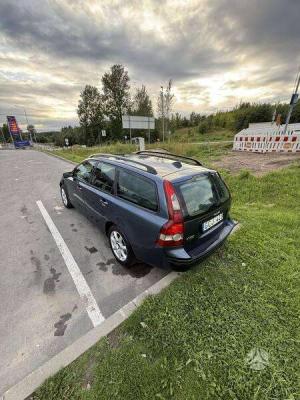 Zils Volvo V50 2006 Viļņa, ar dzinēja tilpumu 2.00 L un nobraukumu 411 tūkst. km par 1050 €, foto 6 vietnē AUTOMOTO.COM.LV