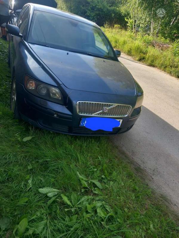 Zils Volvo V50 2006 Klaipėda, ar dzinēja tilpumu 2.44 L un nobraukumu 373 tūkst. km par 500 €, foto 1 vietnē AUTOMOTO.COM.LV