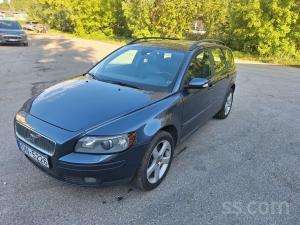 Blue Volvo V50 2006 in Riga, with an engine capacity of 2.50 L and mileage of 247 thousand km for 2100 €, photo  on AUTOMOTO.COM.LV