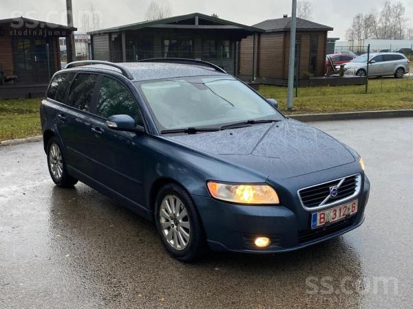 Blue Volvo V50 2007 in Riga, with an engine capacity of 2.00 L and mileage of 0 thousand km for 2300 €, photo 7 on AUTOMOTO.COM.LV