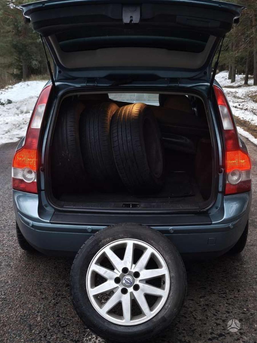 Blue Volvo V50 2007 in Kaunas, with an engine capacity of 2.00 L and mileage of 322 thousand km for 1700 €, photo 5 on AUTOMOTO.COM.LV