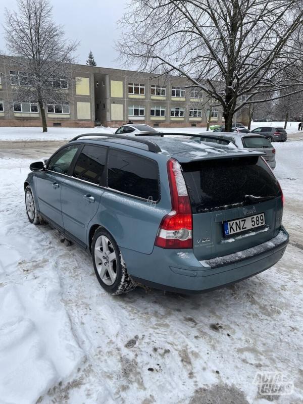 Blue Volvo V50 2007 in Kaunas, with an engine capacity of 2.00 L and mileage of 310 thousand km for 1700 €, photo 2 on AUTOMOTO.COM.LV