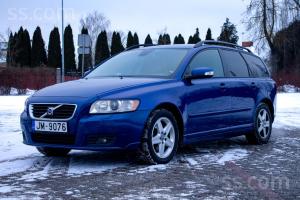 Blue Volvo V50 2007 in Jelgava, with an engine capacity of 1.60 L and mileage of 420 thousand km for 2700 €, photo 3 on AUTOMOTO.COM.LV