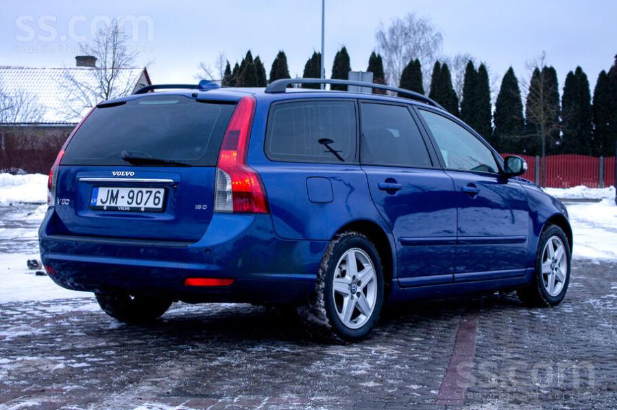 Blue Volvo V50 2007 in Jelgava, with an engine capacity of 1.60 L and mileage of 420 thousand km for 2700 €, photo 6 on AUTOMOTO.COM.LV