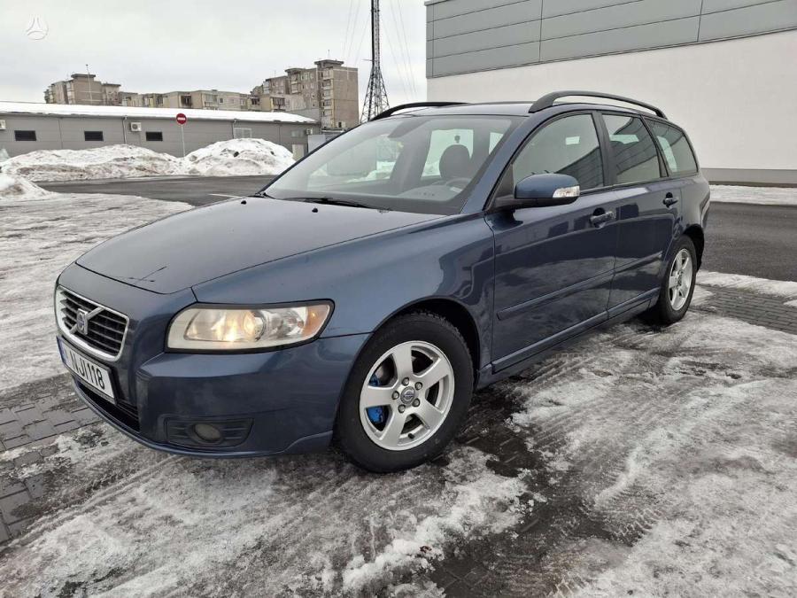 Blue Volvo V50 2007 in Kaunas, with an engine capacity of 1.60 L and mileage of 262 thousand km for 2400 €, photo 1 on AUTOMOTO.COM.LV