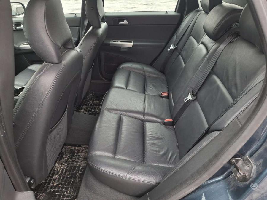 Blue Volvo V50 2007 in Kaunas, with an engine capacity of 1.60 L and mileage of 262 thousand km for 2400 €, photo 13 on AUTOMOTO.COM.LV
