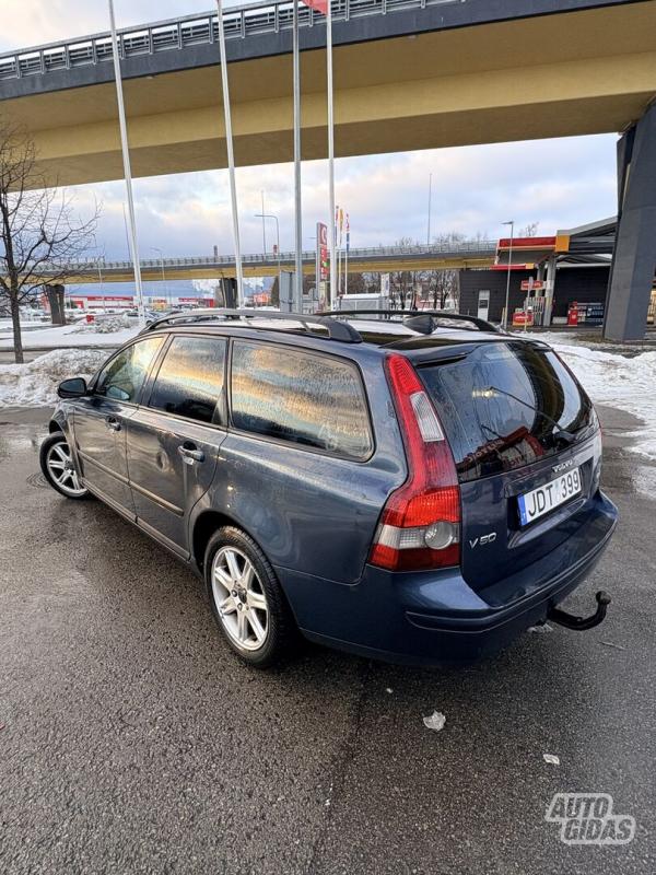 Blue Volvo V50 2007 in Klaipeda, with an engine capacity of 2.00 L and mileage of 351 thousand km for 750 €, photo 5 on AUTOMOTO.COM.LV