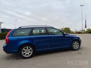 Blue Volvo V50 2007 in Riga, with an engine capacity of 2.40 L and mileage of 0 thousand km for 1400 €, photo 4 on AUTOMOTO.COM.LV