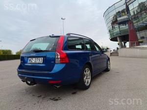 Blue Volvo V50 2007 in Riga, with an engine capacity of 2.40 L and mileage of 0 thousand km for 1400 €, photo 5 on AUTOMOTO.COM.LV