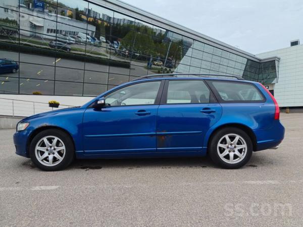Zils Volvo V50 2007 Rīga, ar dzinēja tilpumu 2.40 L un nobraukumu 0 tūkst. km par 1400 €, foto 5 vietnē AUTOMOTO.COM.LV