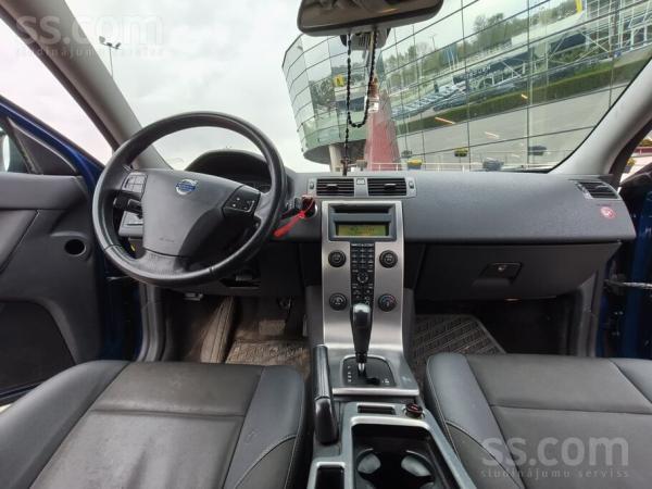 Zils Volvo V50 2007 Rīga, ar dzinēja tilpumu 2.40 L un nobraukumu 0 tūkst. km par 1400 €, foto 7 vietnē AUTOMOTO.COM.LV