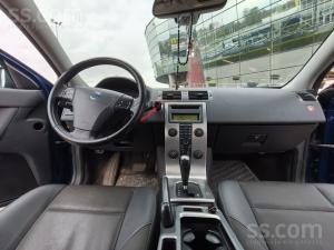 Blue Volvo V50 2007 in Riga, with an engine capacity of 2.40 L and mileage of 0 thousand km for 1400 €, photo 8 on AUTOMOTO.COM.LV