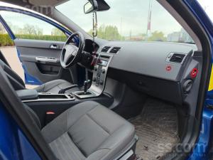 Blue Volvo V50 2007 in Riga, with an engine capacity of 2.40 L and mileage of 0 thousand km for 1400 €, photo 9 on AUTOMOTO.COM.LV