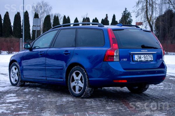 Blue Volvo V50 2007 in Jelgava, with an engine capacity of 1.60 L and mileage of 420 thousand km for 2290 €, photo 4 on AUTOMOTO.COM.LV