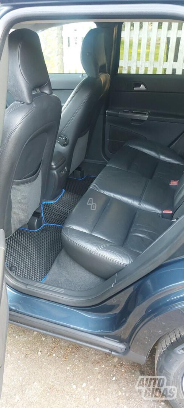 Zils Volvo V50 2007 Ariogala, ar dzinēja tilpumu 2.40 L un nobraukumu 310 tūkst. km par 3500 €, foto 9 vietnē AUTOMOTO.COM.LV