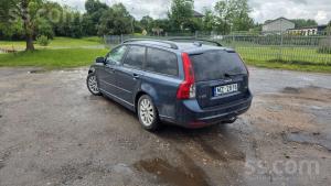 Zils Volvo V50 2007 Bauska, ar dzinēja tilpumu 2.00 L un nobraukumu 290 tūkst. km par 1250 €, foto 4 vietnē AUTOMOTO.COM.LV
